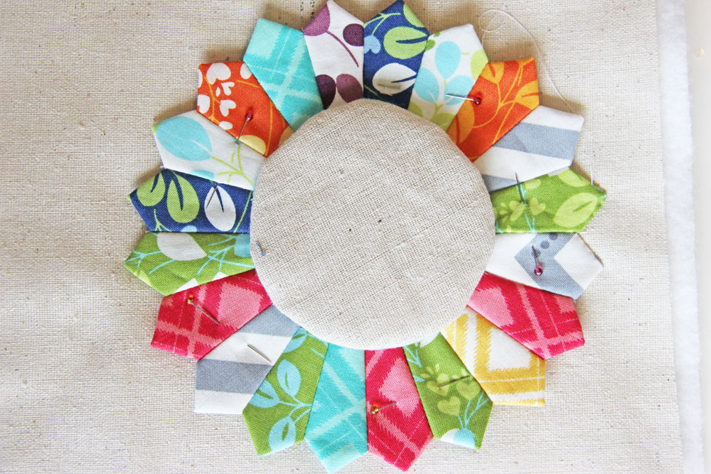 Flower & Dresden Plate Tutorial ~ DIY Tutorial Ideas!