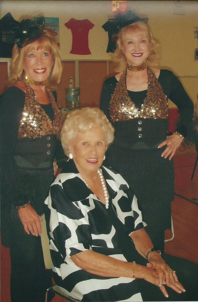 FOLLIES LATEST NEWS!: CATHY DOOLEY HONORED AGAIN BY NYC ROCKETTES!