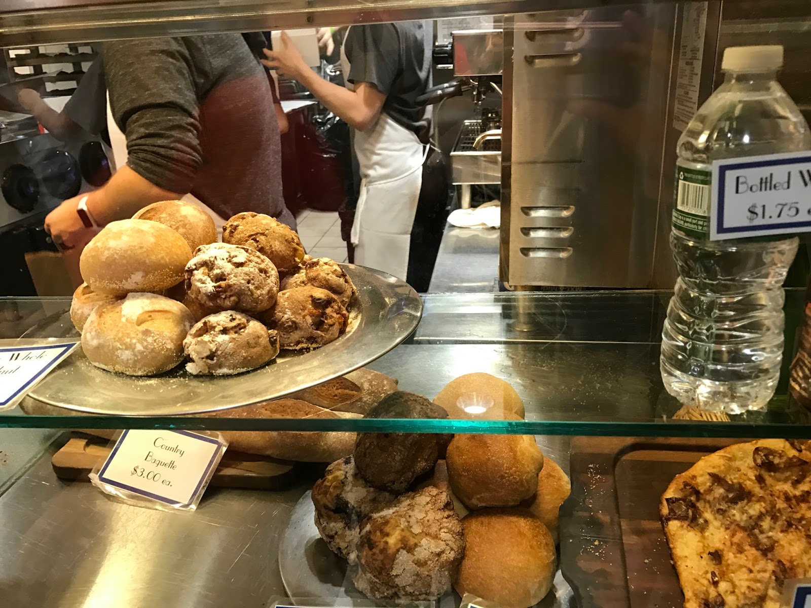 The Pastry Chef's Baking: NYC: Bakery Review - Levain Bakery