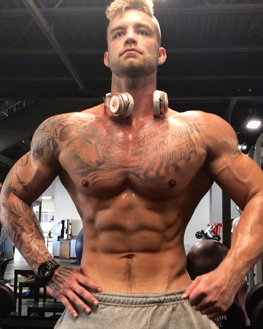 DUSTIN MCNEER : 38 IMÁGENES QUE NOS REGALÓ EN NOVIEMBRE