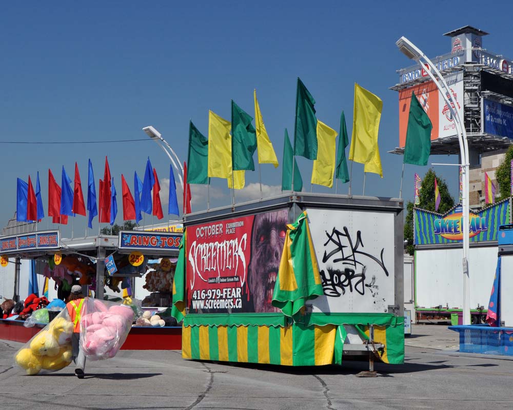 Toronto Grand Prix Tourist - A Toronto Blog: CNE setup - A Toronto Blog