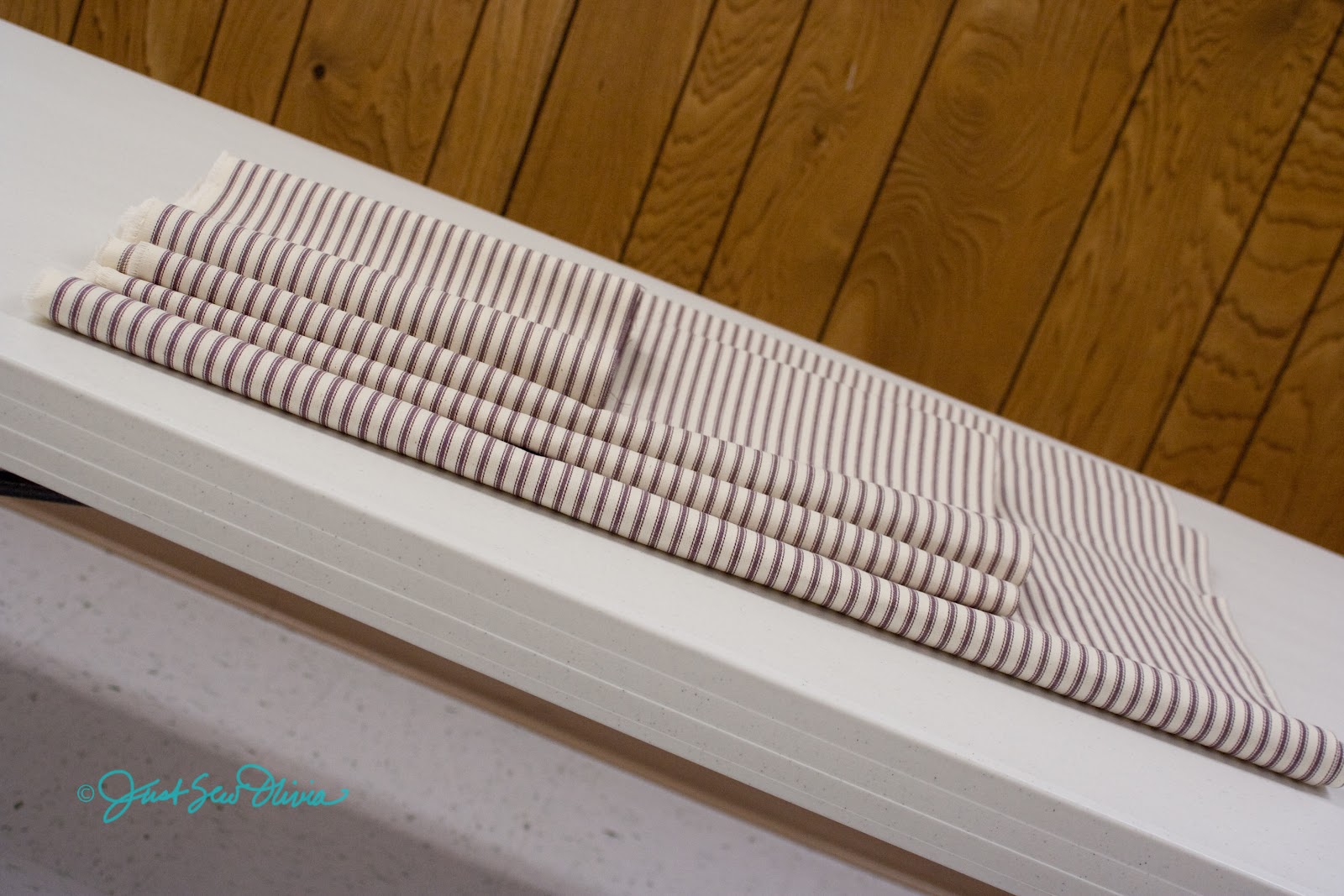 JustSewOlivia: Tutorial: Fabric Leaders for a Long Arm Quilting Frame