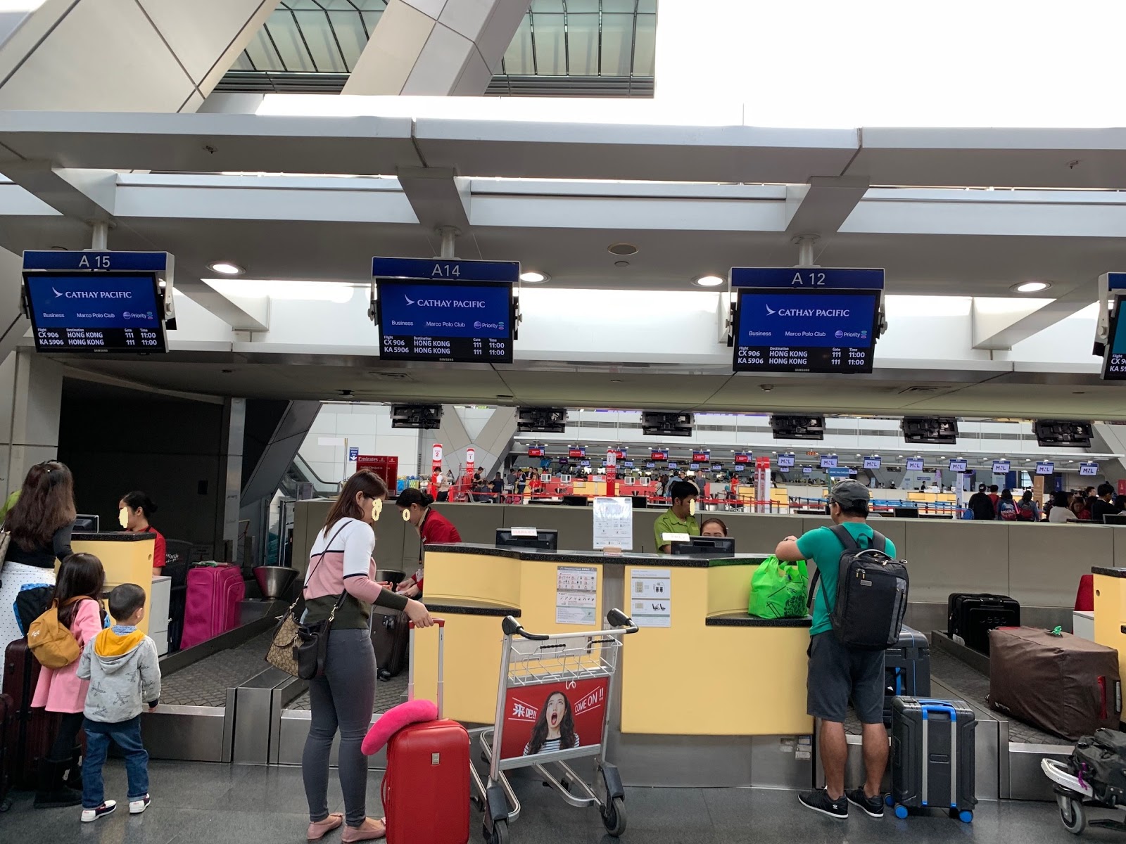 Review: Cathay Pacific B777 Business Class, Manila- Hong Kong