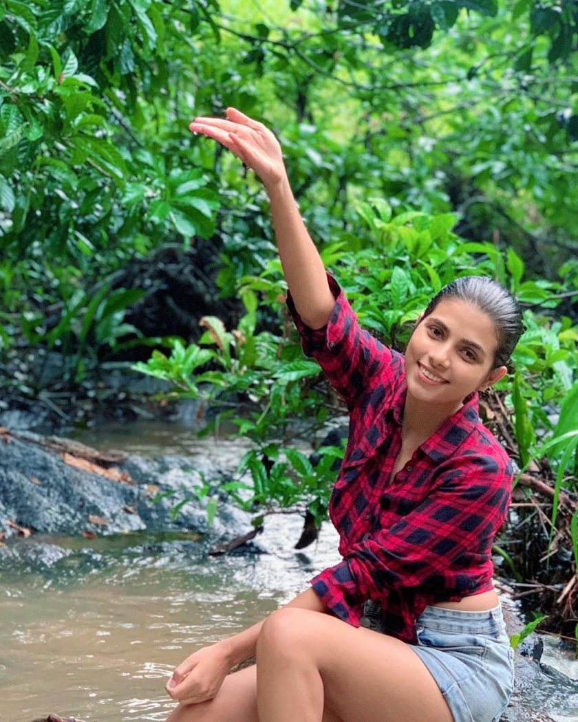 Sri Lanka Beauty Girls - Most Beautiful Sri Lankan Girls - piumi hansamali