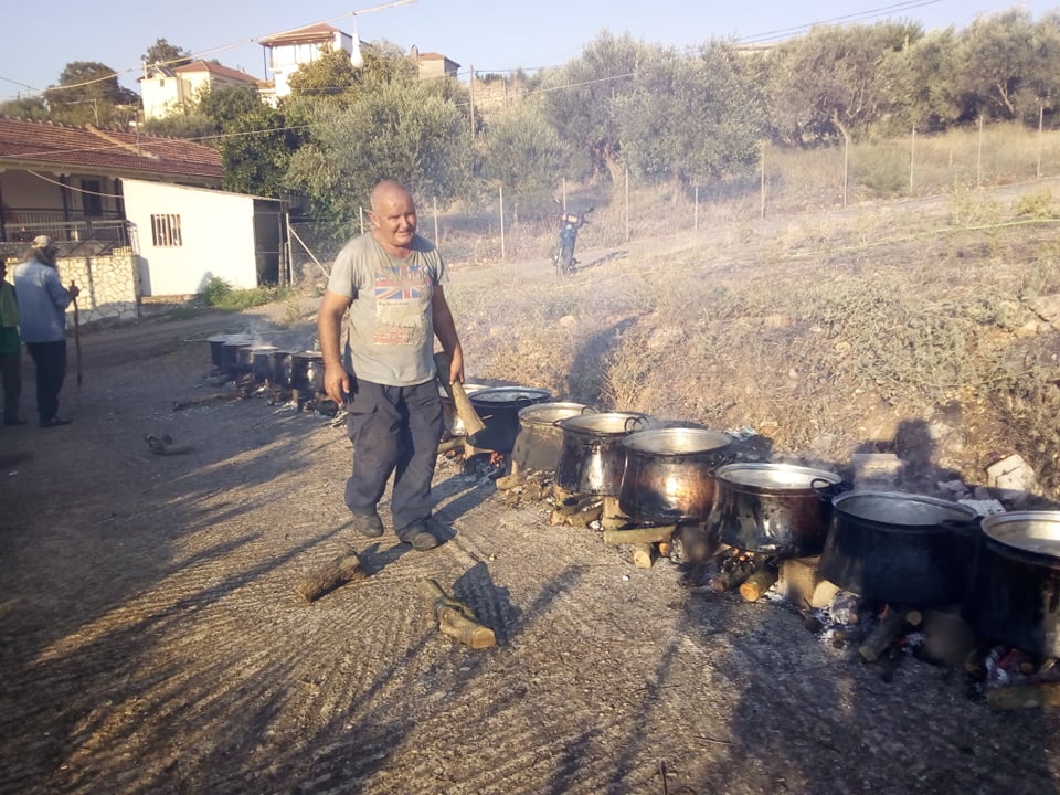ΓΟΥΡΙΩΤΙΣΣΑ: Άναψαν τα καζάνια.. για το μεγαλο αποψινό ΠΑΝΗΓΥΡΙ με τον ...