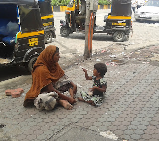 Memo-Random: Now, even beggars eat KFC