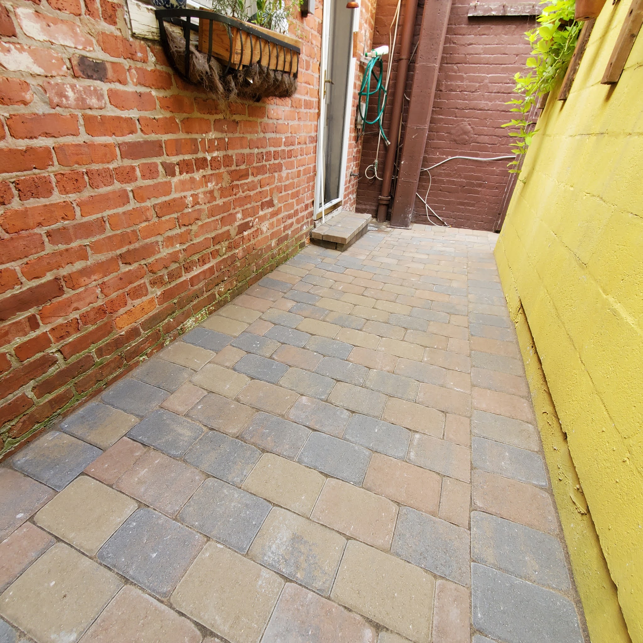 Custom Stoneworks & Design Inc.: Small paver patio & concrete alley ...