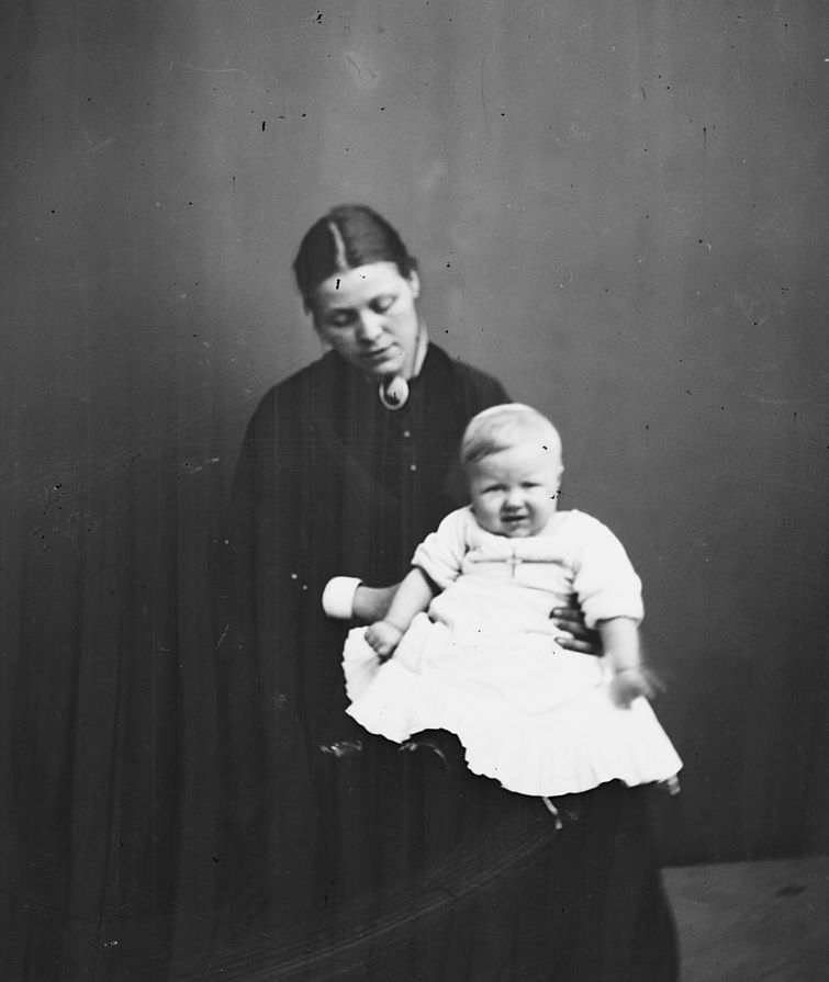 Post Mortem Photography | Amusing Planet