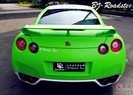 Lime Green Nissan GT-R - 2009gtr.com