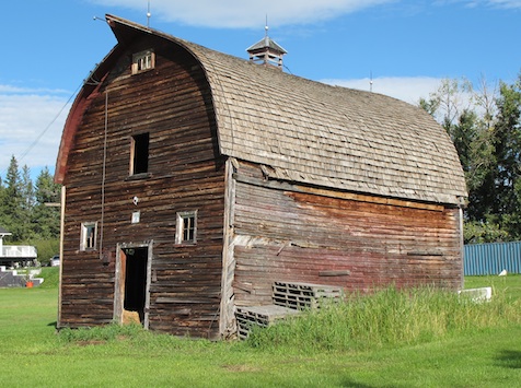 Little Mid Century Modern House on the Prairie: The Prairie Barn
