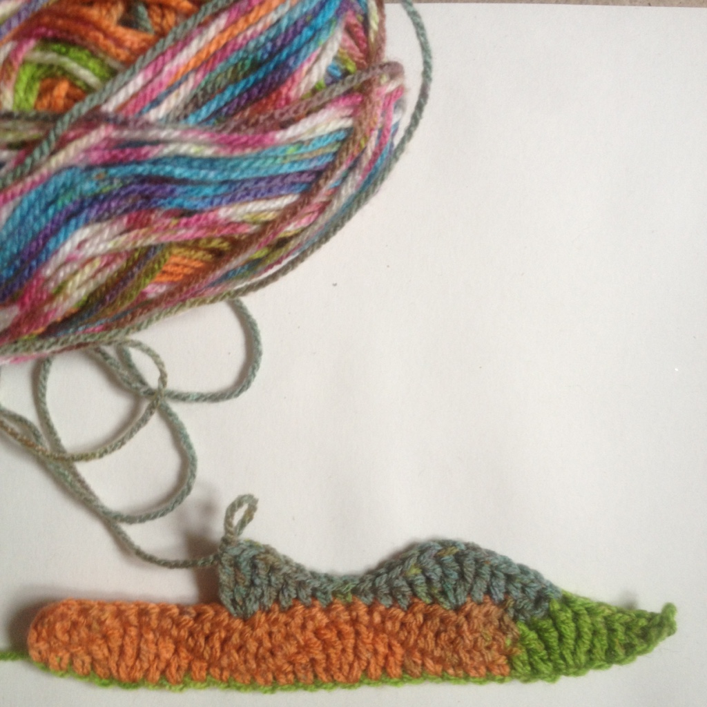 Bright Bag: Wavy crochet bunting