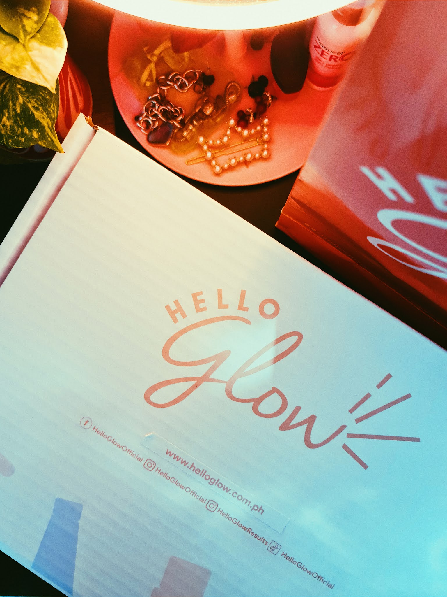 Hello Glow Skin Care Sets on Shopee | Aci Girl