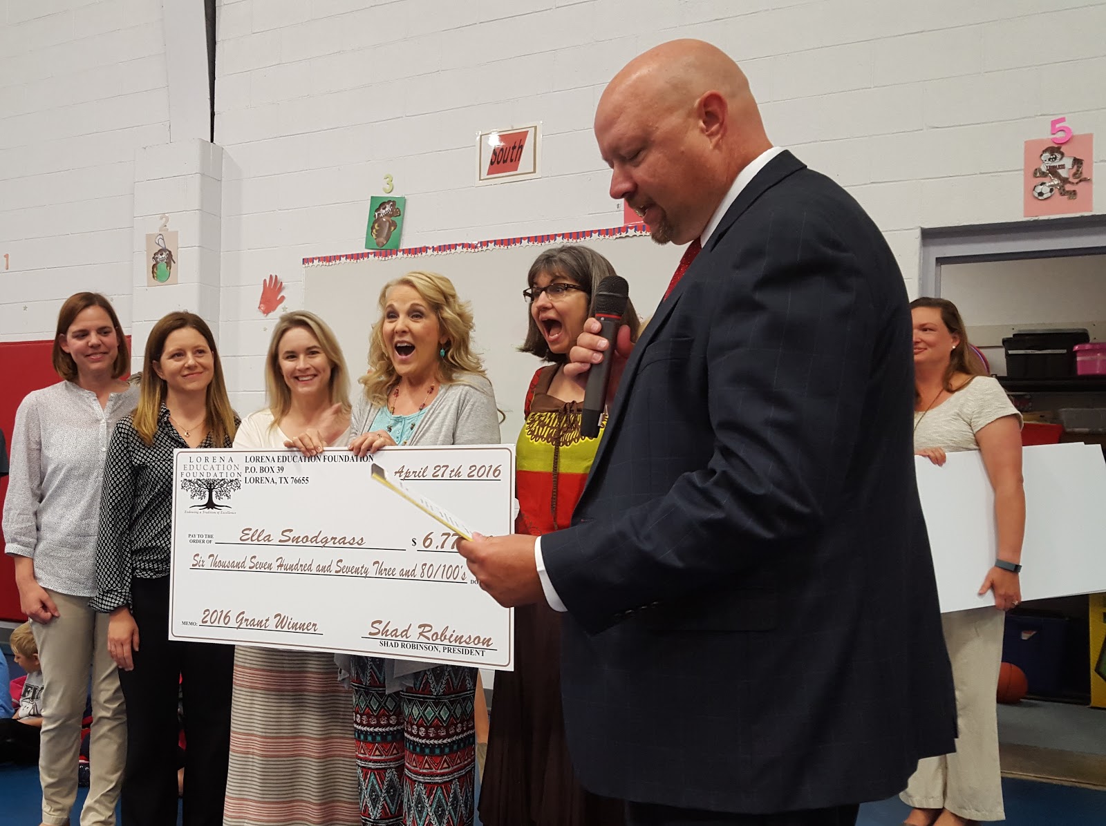 Lorena ISD News: Lorena Education Foundation Awards Grants for 2016