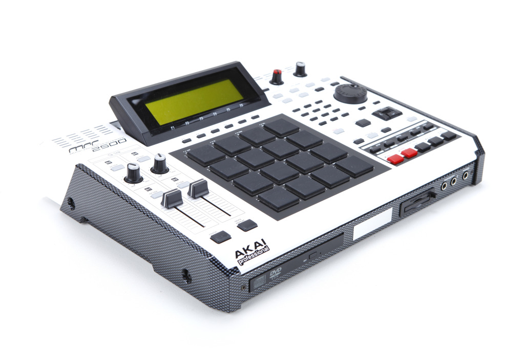MATRIXSYNTH: Akai MPC2500 LE Limited Edition SN (21)K10708023400429