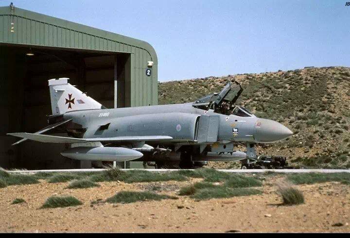 Jet & Prop by FalkeEins: More on British Phantoms - a brief history