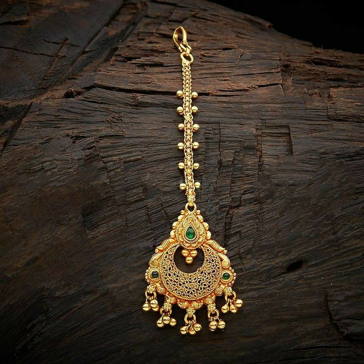 Golden maang tikka jewellery