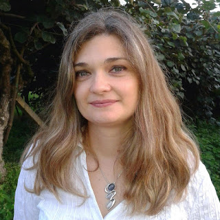 Il Rumore dei Libri Blog: Presentazione "Away from me" di Mya McKenzie