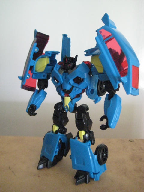 ChCse's blog: Toy Review: Transformers Prime Rumble