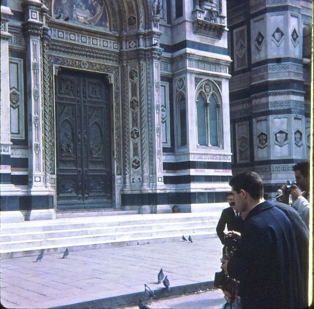 40 Fascinating Photos Capture Street Scenes of Florence in the 1960s ...