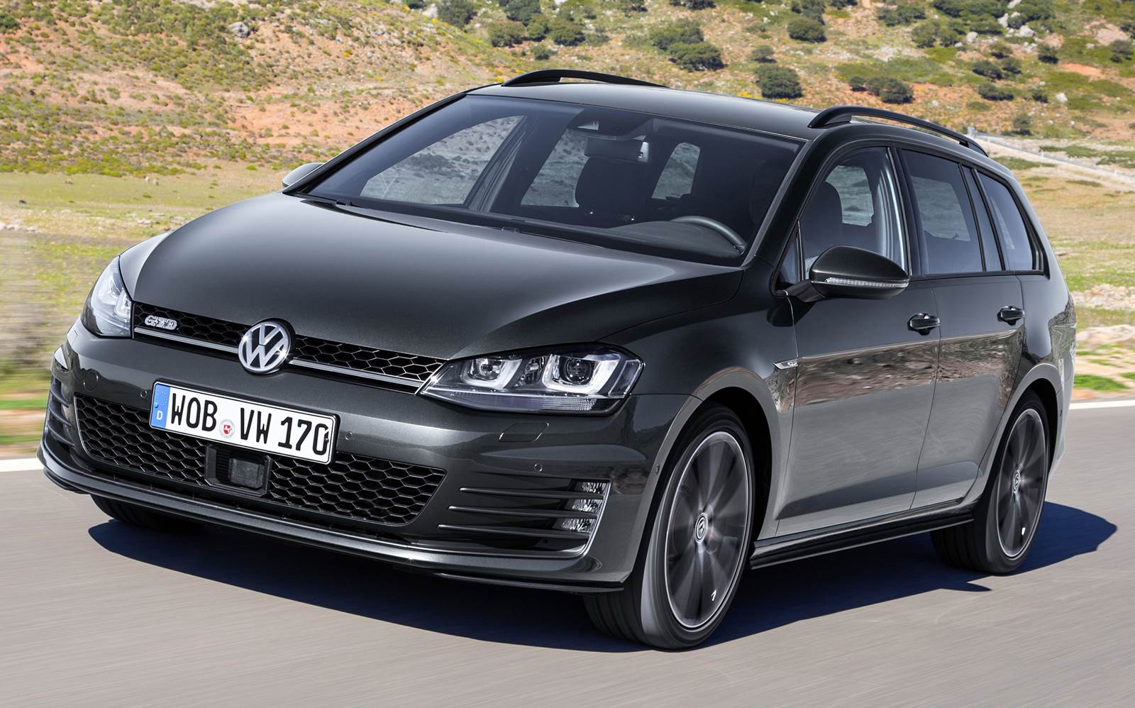 VW Golf Estate chega em três versões: R, GTD e Alltrack