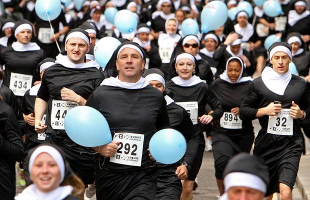 Adventures in the Endless Pursuit of Entertainment: Sister Act Nun Run!