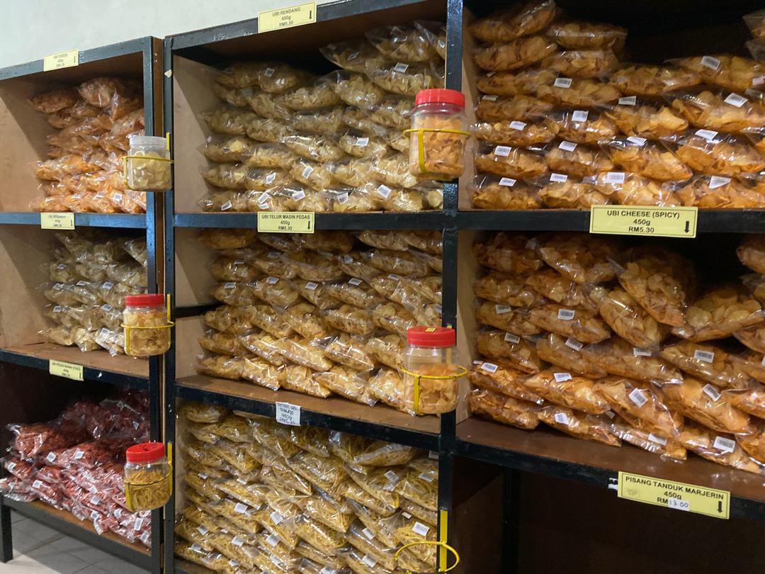 Kedai Kerepek Fazz di Pekan Banting, Boleh Borong! - Azwar Syuhada