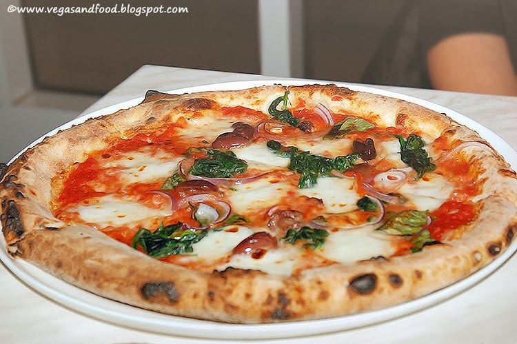 800 Degrees Neopolitan Pizzeria - Santa Monica - Vegas and Food