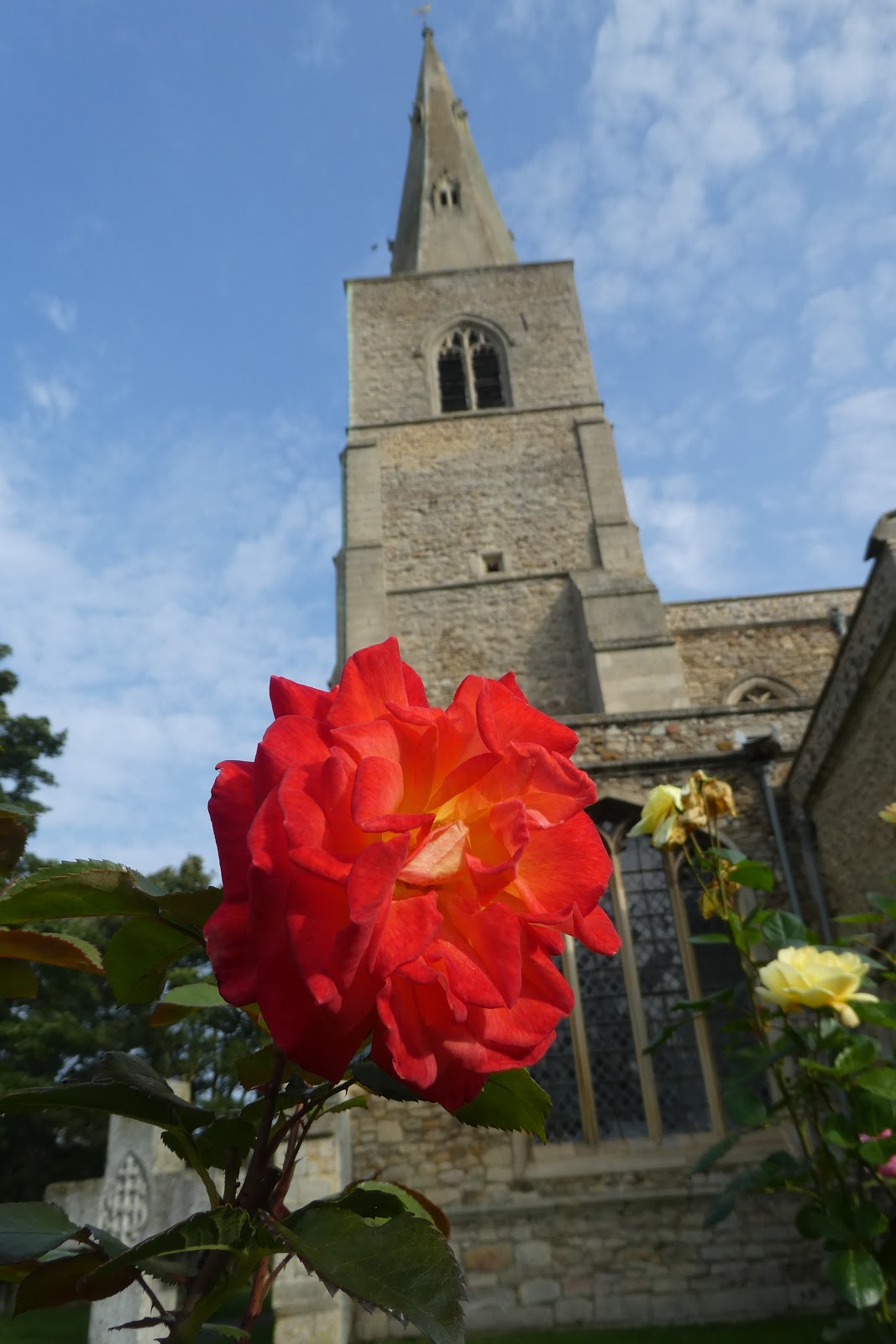 Nutfield Genealogy: Tombstone Tuesday ~ The churchyard at St. Peter and ...