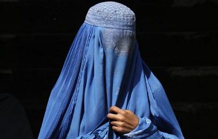 A ORIGEM DO HOMEM: Tudo sobre a Burca: Roupa que cobre todo Corpo das ...