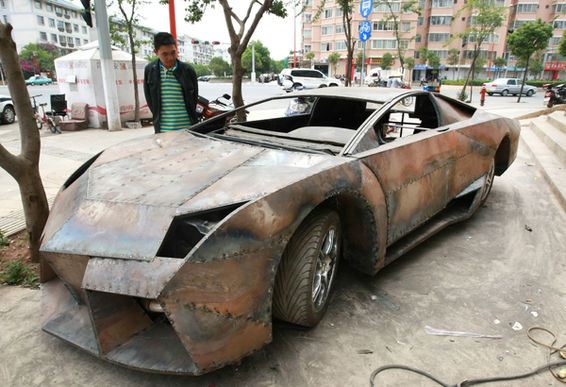 ONE WHEEL MOT1ON: Lamborghini Aventador made from scrap metal for £8, sick.
