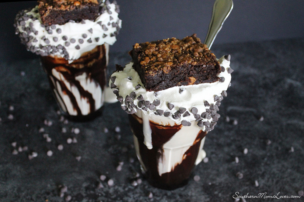 Southern Mom Loves: MONSTER Peanut Butter Brownie Milkshake