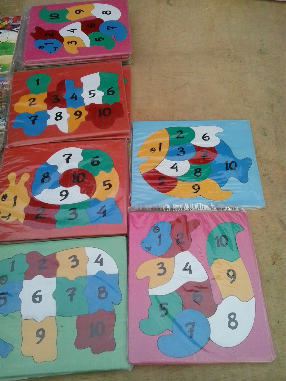 MAINAN EDUKATIF: Puzzle Angka Binatang