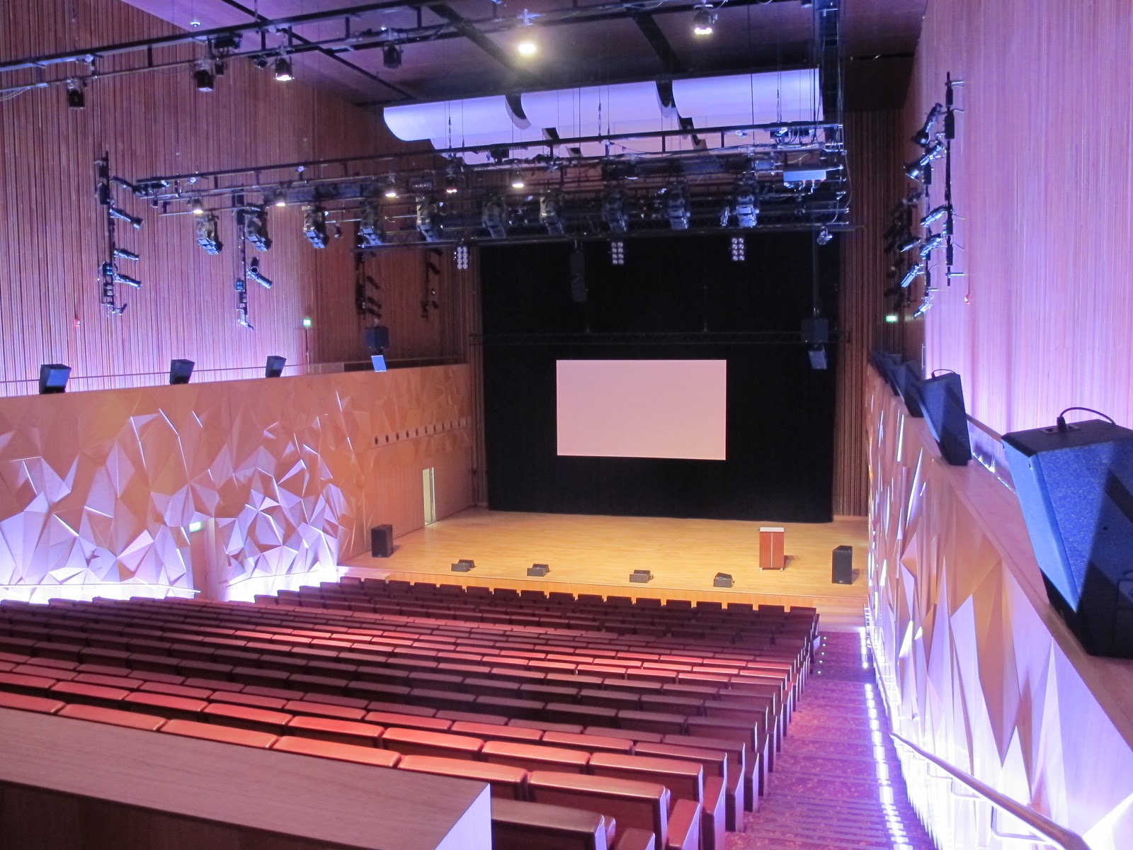 The Blue Chic: QNCC - Qatar National Convention Center