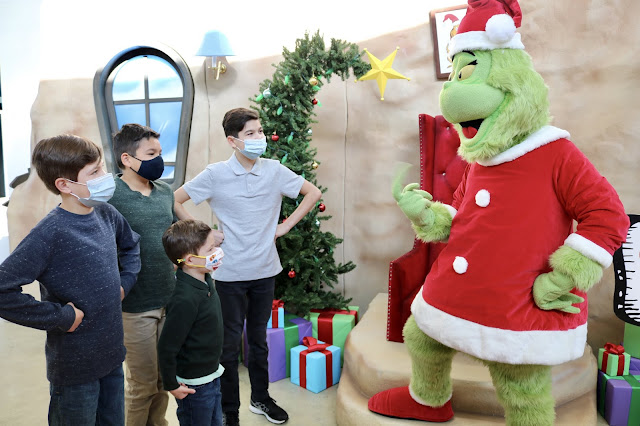 The Grinch's Grotto | Westfield Galleria Mall Roseville, CA | Blog ...