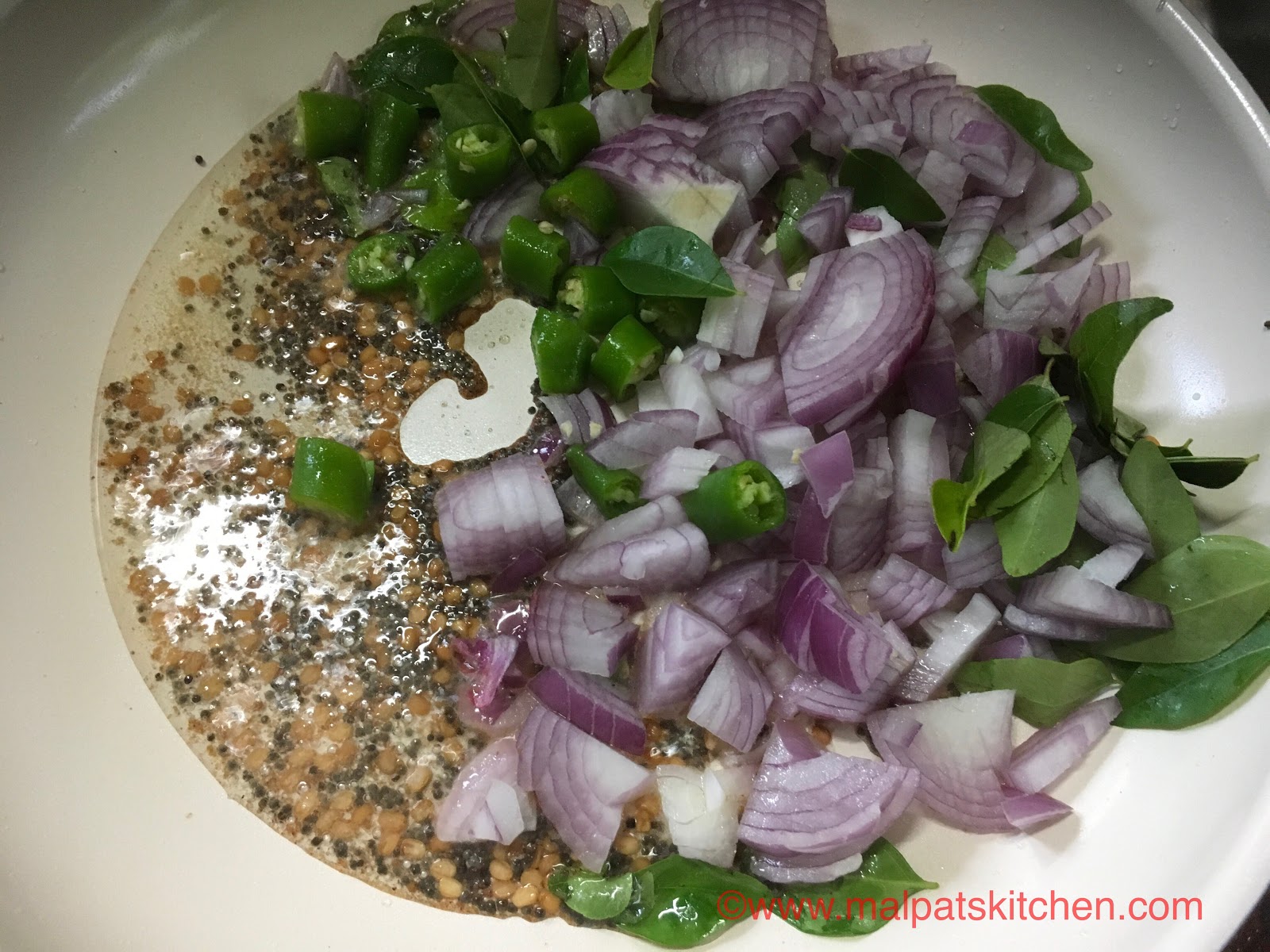 POTATO WHITE PODIMAS, how to make white aloo podimas ~ Malpats Kitchen