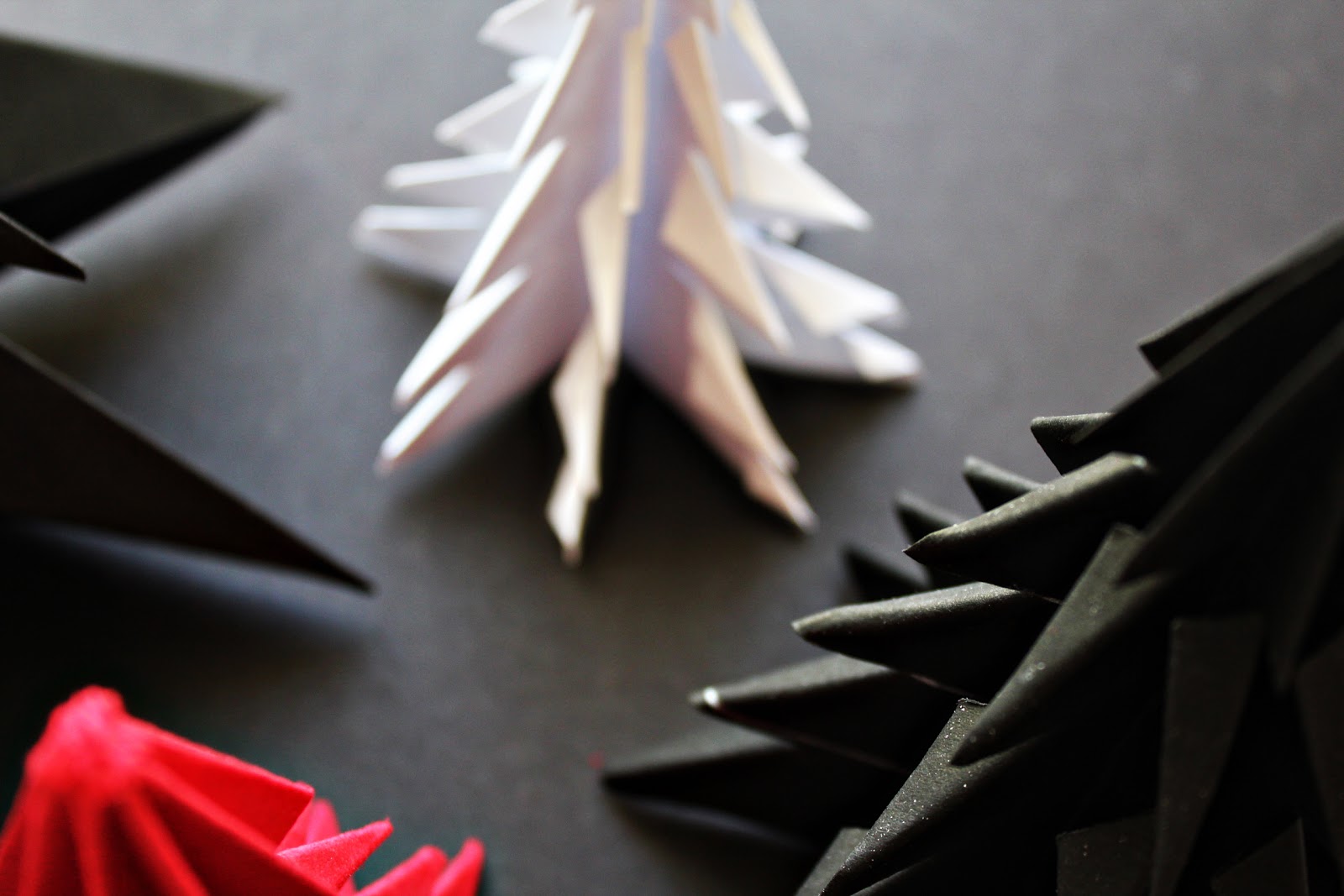DIY :: Origami Christmas Tree | minimal crafts