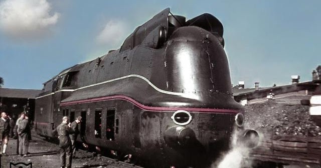 World War II in Pictures: German Success Relied on Trains and Horses ...