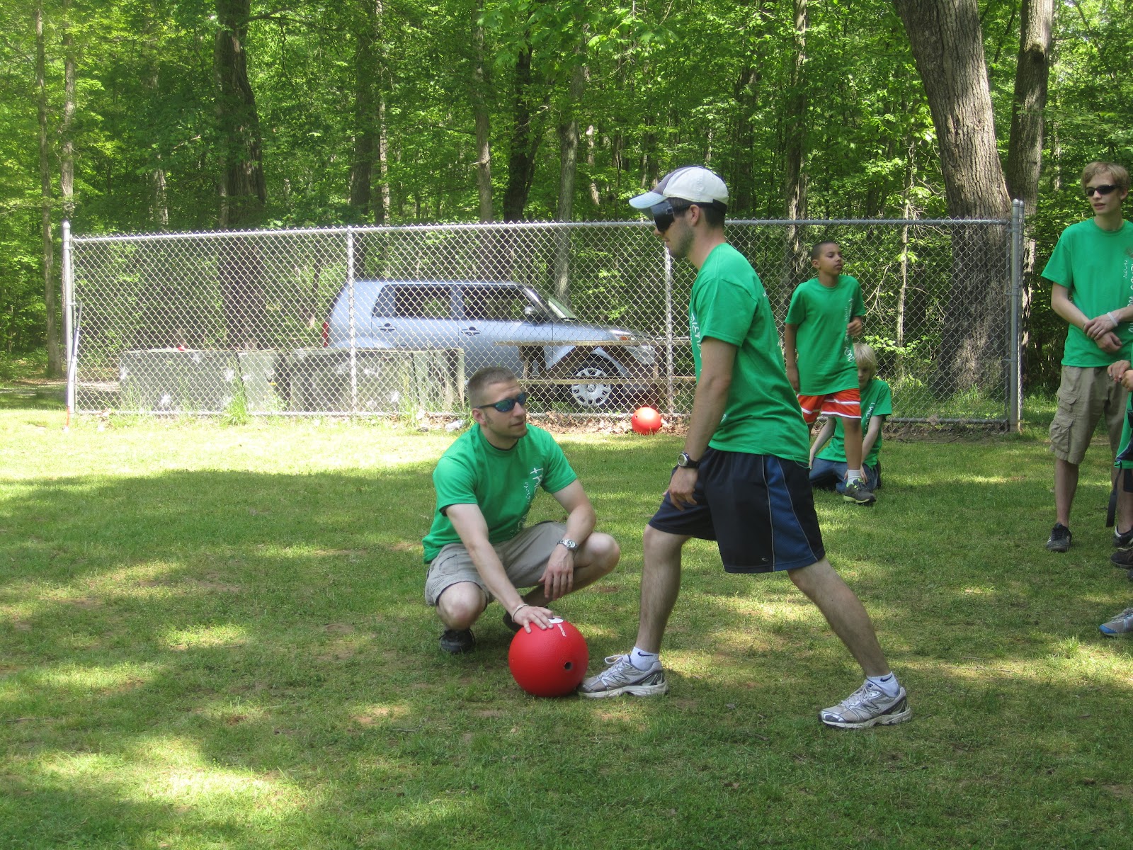 the independent little bee...: Beep Kickball!!