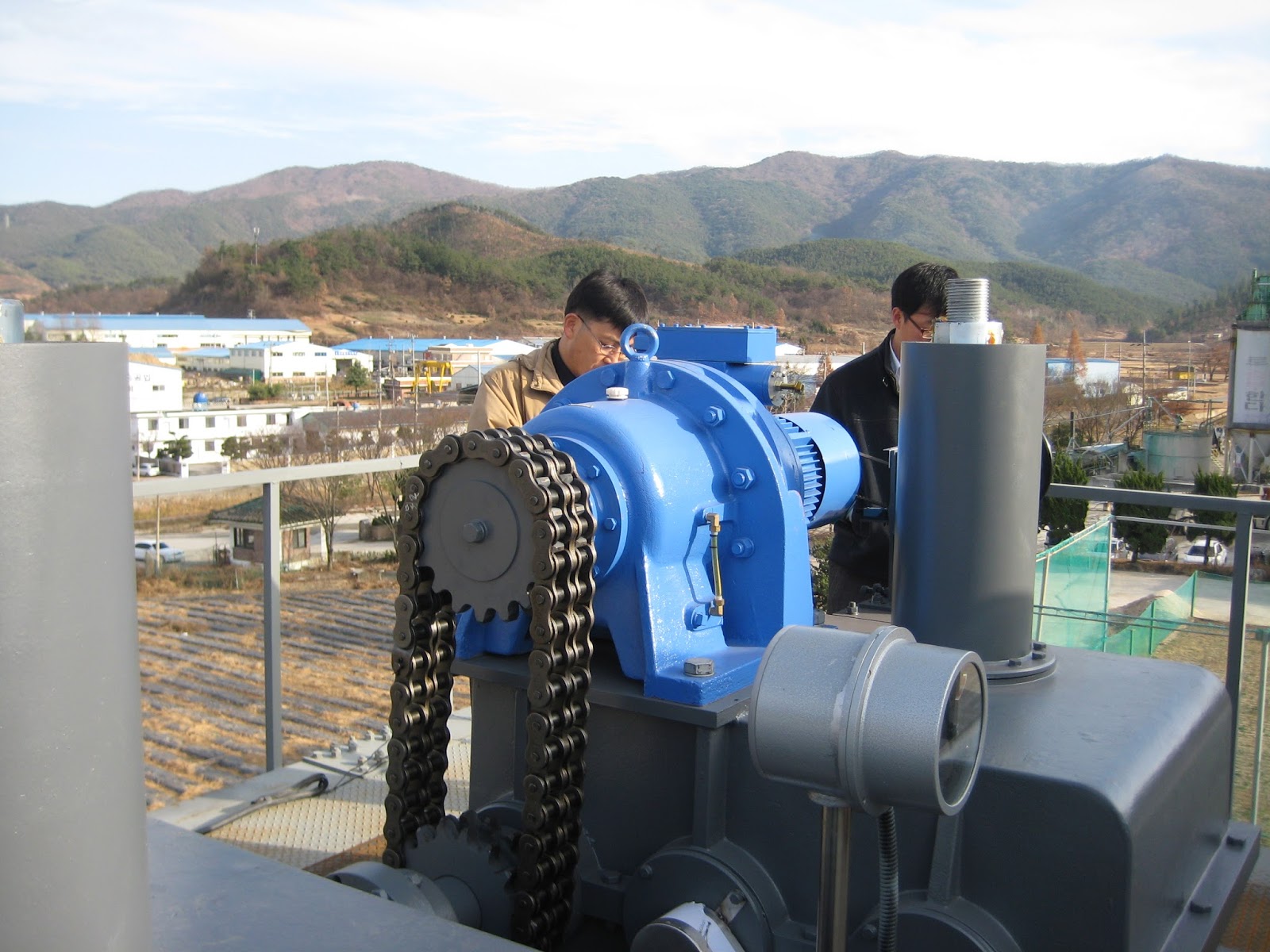 HASUH PUMP GATE: HASUH Pump Gate®, completed in Gwangpyeong-ri, Hadong ...