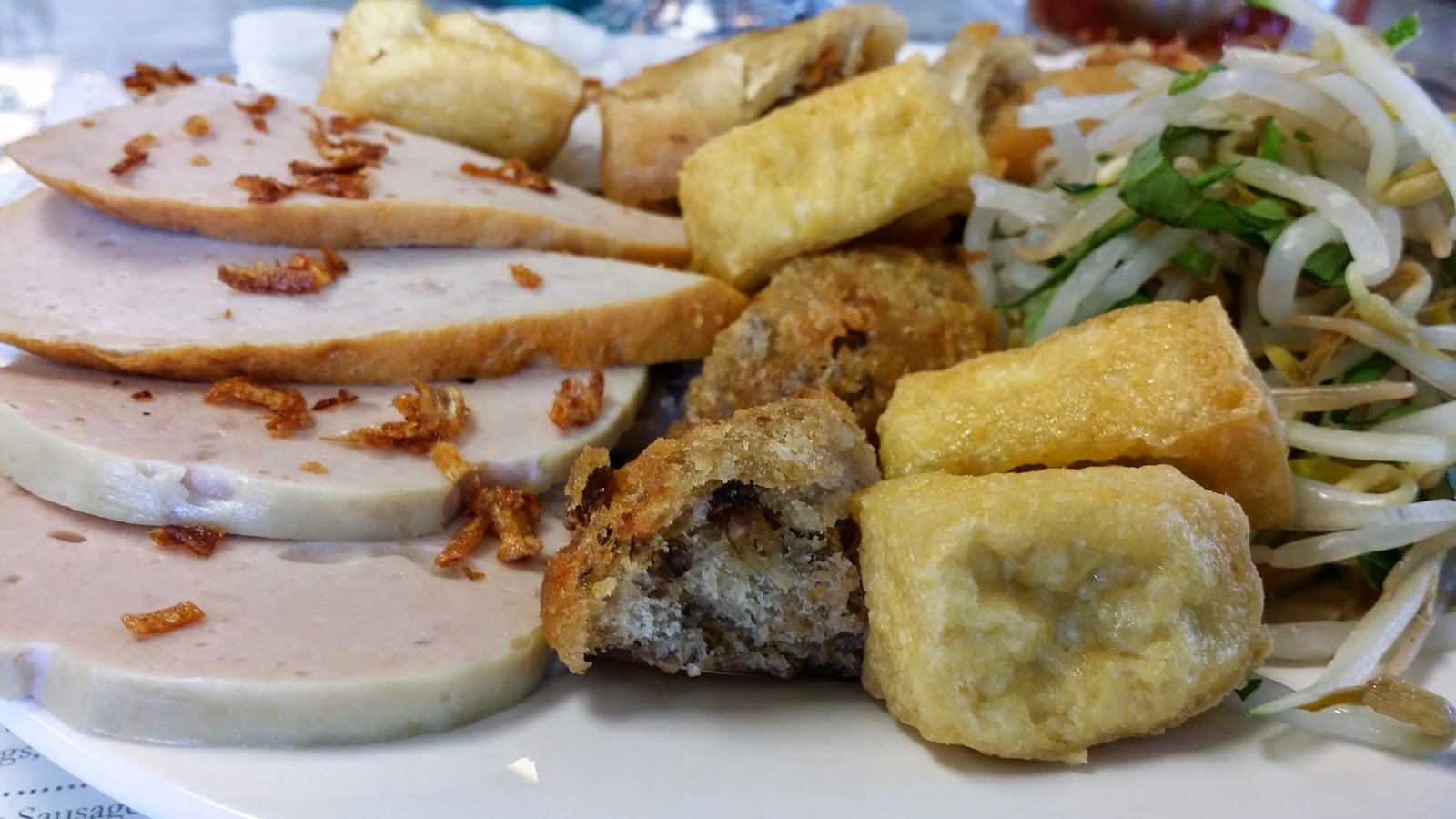 HANDS DOWN, THE BEST BANH CUON EVER !! @ BANH CUON LUU LUYEN - GARDEN GROVE