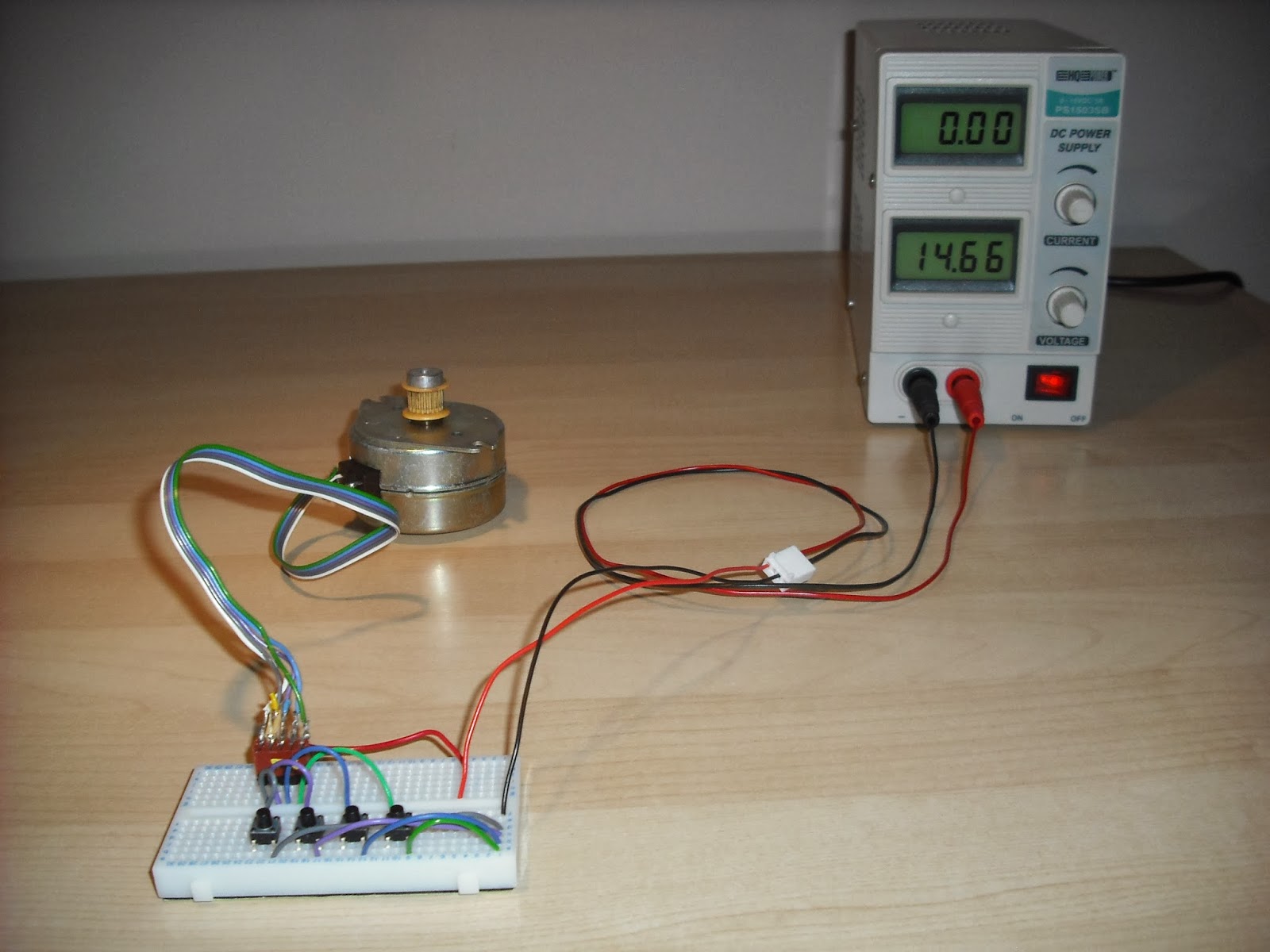 Armdroid 1: Testing a Stepper Motor