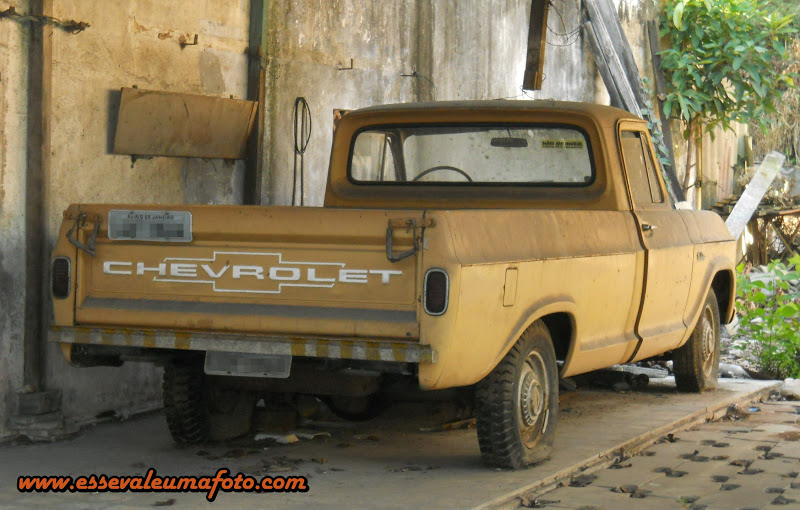 Registros Automotivos do Cotidiano: Chevrolet C15 1968