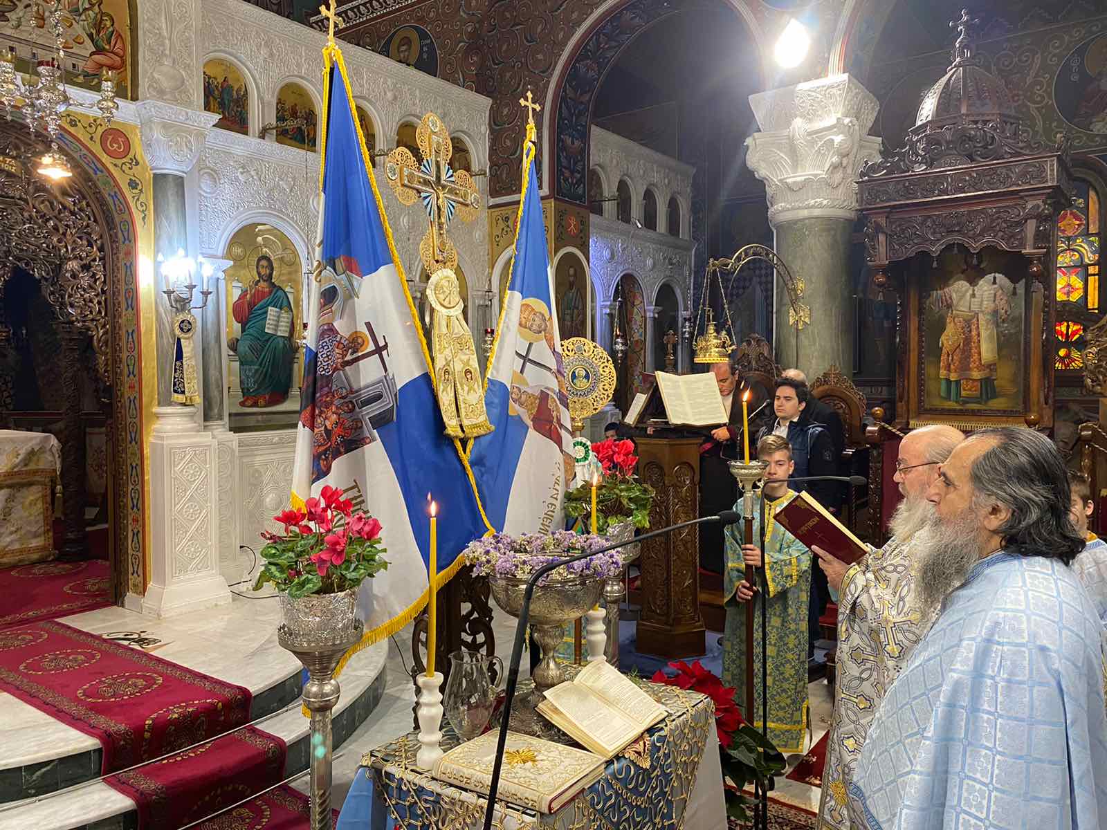 ΙΕΡΟΣ ΝΑΟΣ ΑΓΙΩΝ ΙΣΑΠΟΣΤΟΛΩΝ ΚΩΝΣΤΑΝΤΙΝΟΥ ΚΑΙ ΕΛΕΝΗΣ ΛΑΡΙΣΑΣ