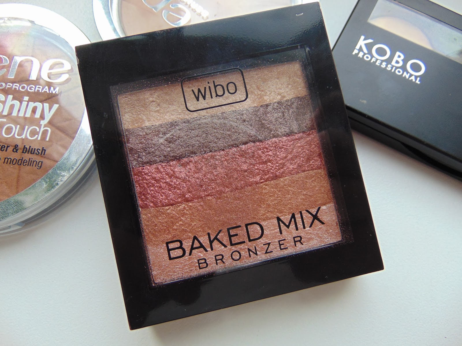 Maalinova Blog: Baxed Mix Bronzer od Wibo.