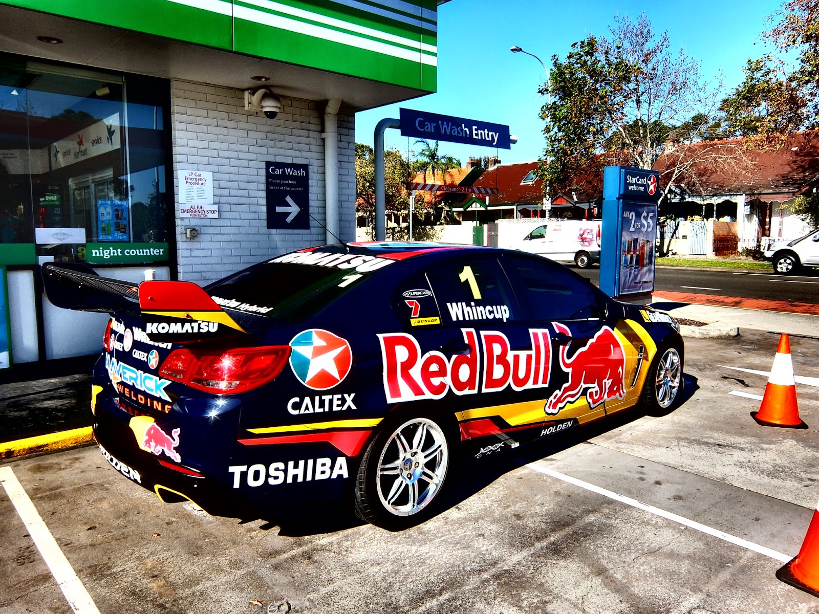 Aussie Old Parked Cars: 2014 Holden VF Commodore Race Car Replica