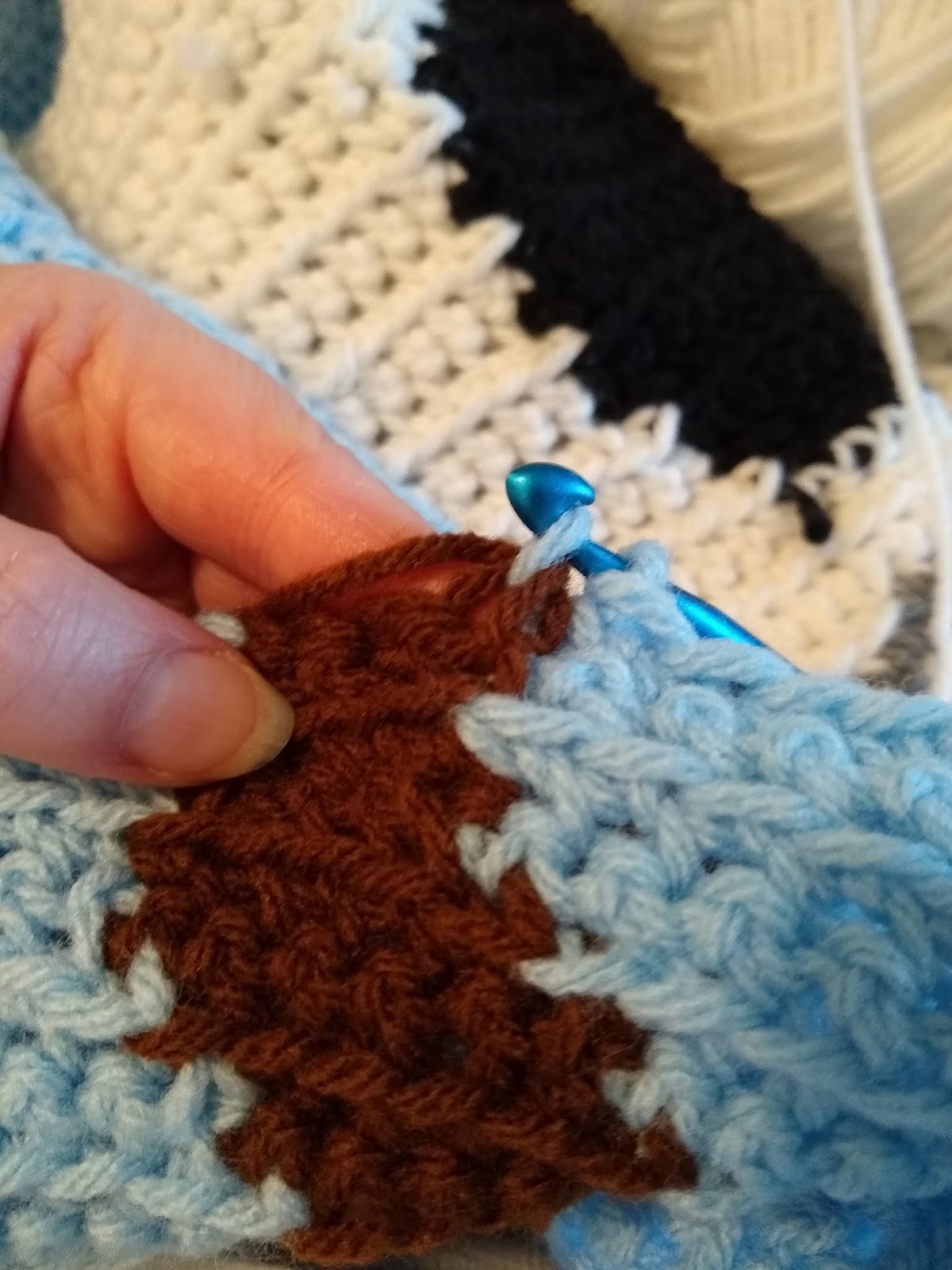 Kendra's Crocheted Creations: Smoother lines on graphghan designs Kendra's Crocheted Creations: Smoother lines on graphghan designs
