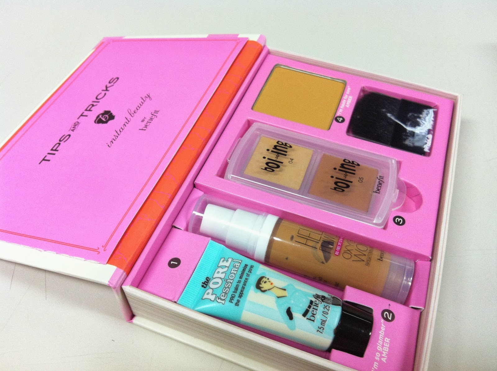 Luxos e Caprichos: Kit Benefit How to look The Best at Everything