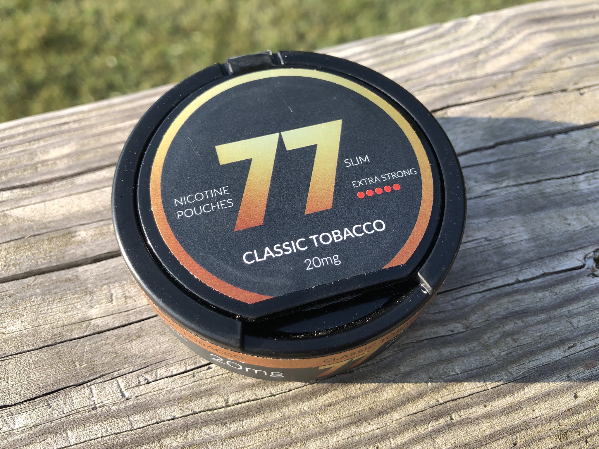 77 Nicotine Pouches: Classic Tobacco - Review. 7 October 2020.
