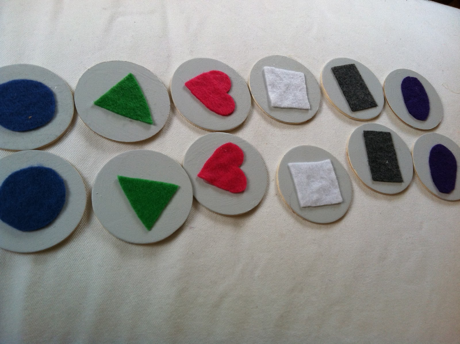 Simply Mommies: DIY Matching Game