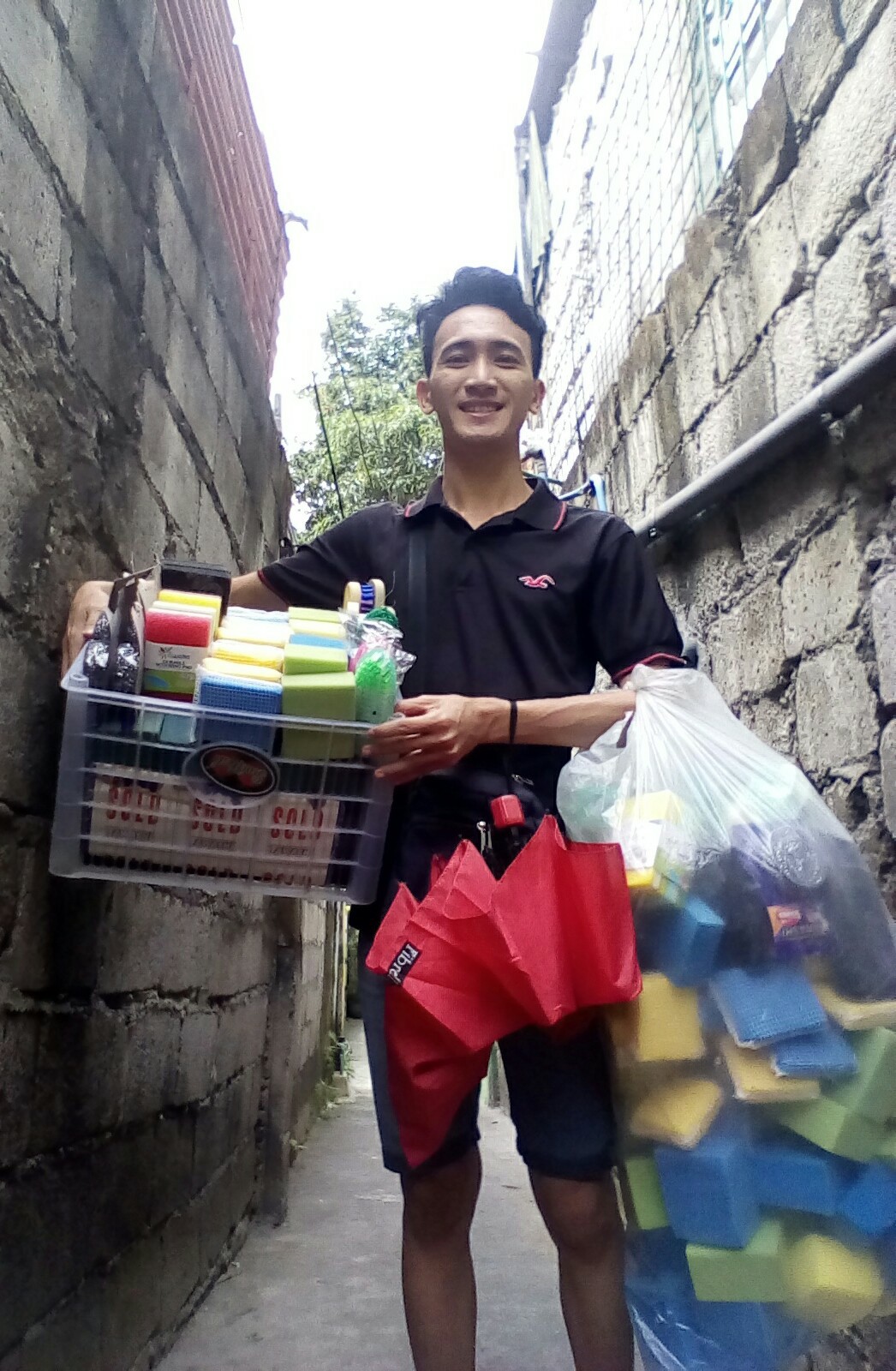 Lalaking nagbebenta ng ‘Sponge’ sa loob ng 13 years, graduate na ng ...